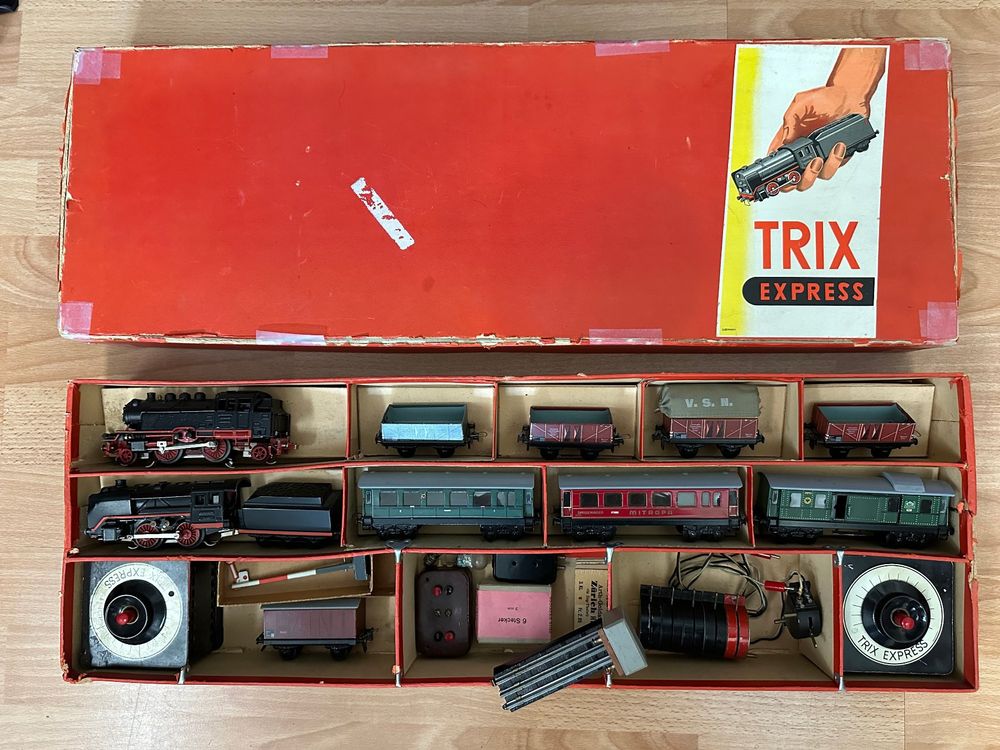 Trix Express Eisenbahn (Gebraucht) in Bülach für CHF 541 – mit Lieferung auf Ricardo kaufen