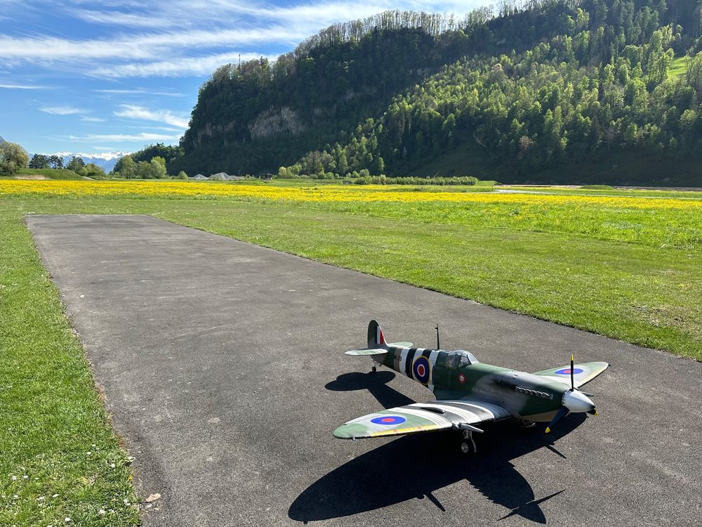 CYModel Spitfire 50-80cc, 235cm Spannweite | Kaufen auf Ricardo