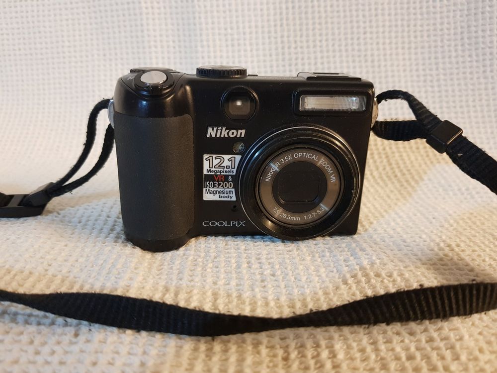Nikon Coolpix - mit neuem Ladegerät und neuem Akku | Kaufen auf Ricardo
