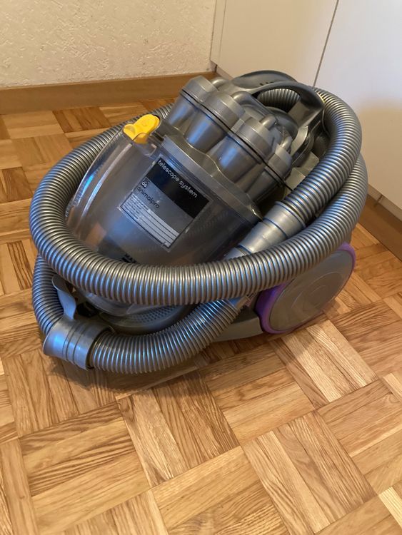 Dyson DC08 Animal-Pro (Gebraucht) in Kilchberg ZH für CHF 120 – nur ...