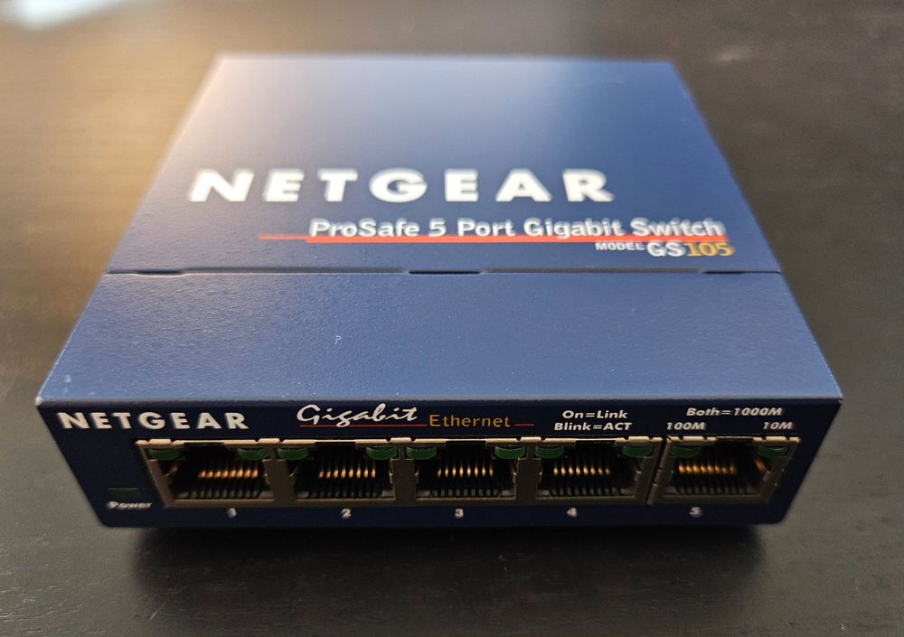 NETGEASR ProSafe 5 Port Gigabit Switch GS105 v2 (Gebraucht) in Baden ...