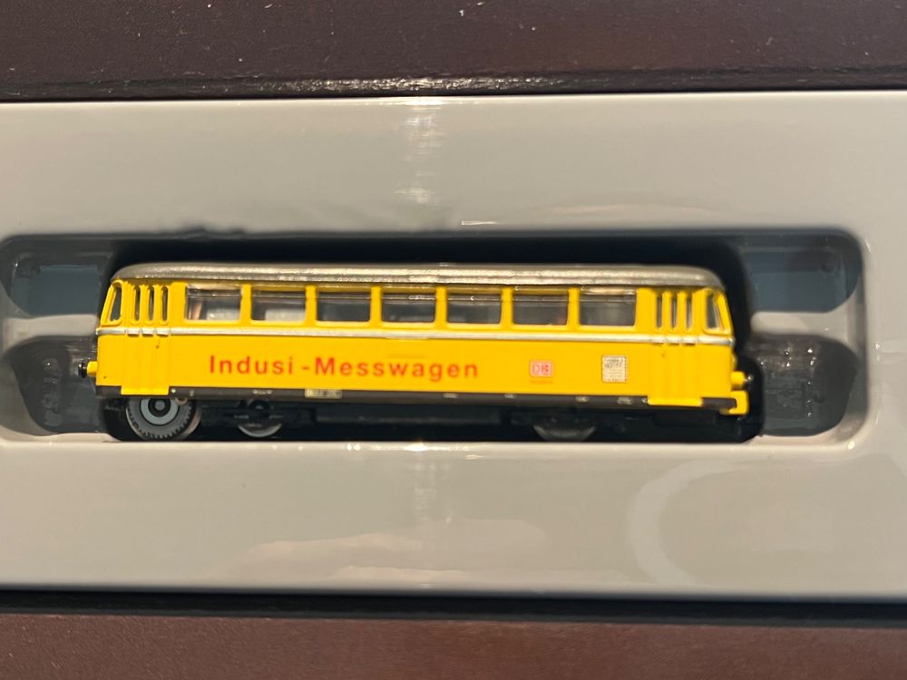 Spur Z Schienenreinigungstriebwagen als Indusi Messwagen | Kaufen auf ...