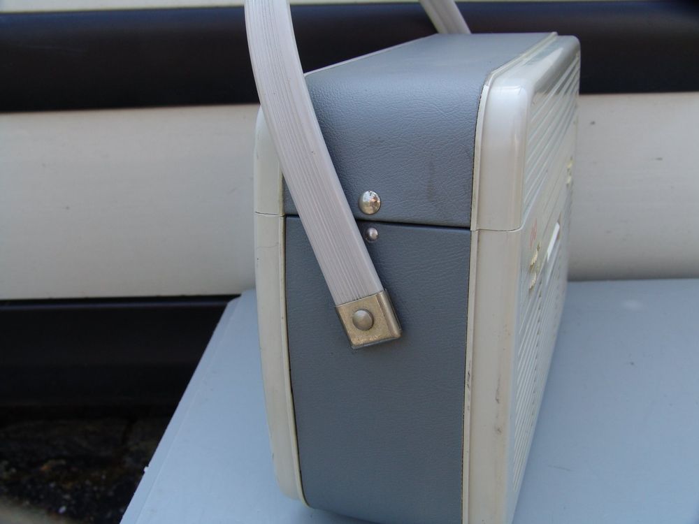 Tefifon (Defekt) in für CHF 150 – mit Lieferung auf Ricardo kaufen