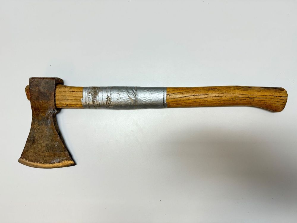 Beil | Kaufen auf Ricardo