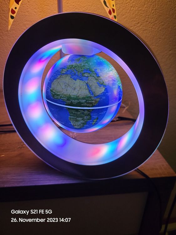 Schwebender Globus LED Beleuchtung. (Gebraucht) in Spreitenbach für CHF ...