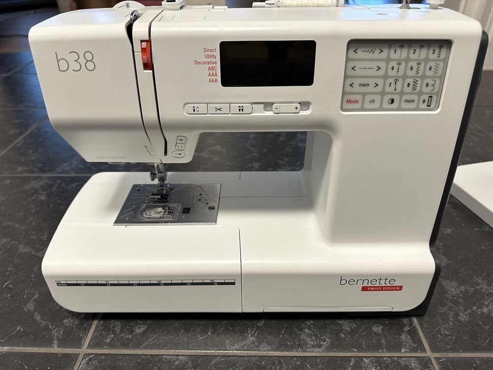 Bernina Nähmaschine Bernette b38, top Zustand! (Neu (gemäss Beschreibung)) in für CHF 480 – mit ...