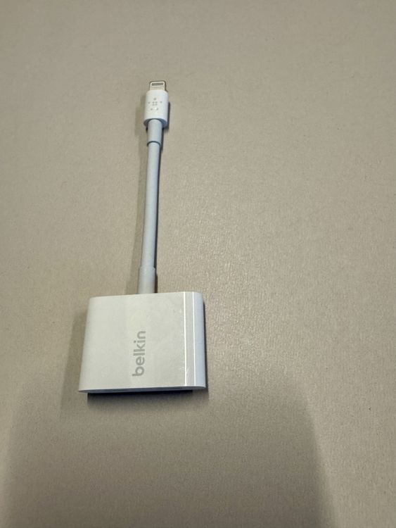Belkin Adapter Lightning Audio und Laden (Gebraucht) in Wetzikon ZH für ...