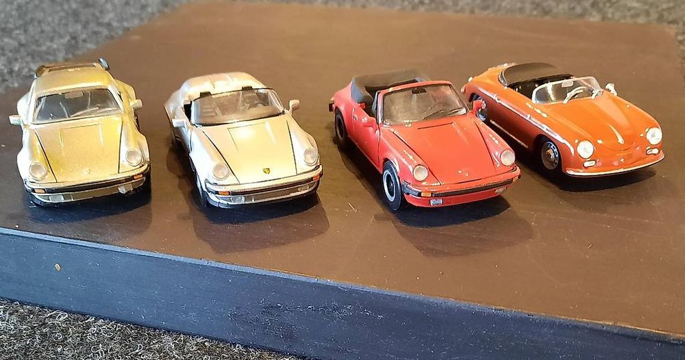 4 Porsches: 911 SC cabi, Speedster, Turbo & 356 speedster (Gebraucht) in Galgenen für CHF 33 ...