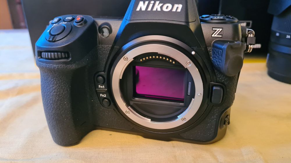 Nikon Z 8 mit Nikor 17- 28mm 2,8. (Neu (gemäss Beschreibung)) in Horgen für CHF 4150 – mit ...