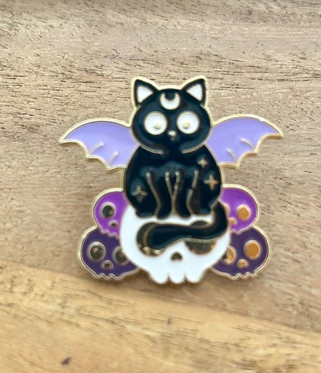 Pin Katze Gothic (Neu und originalverpackt) in Geneve für CHF 1.2 – mit Lieferung auf Ricardo kaufen