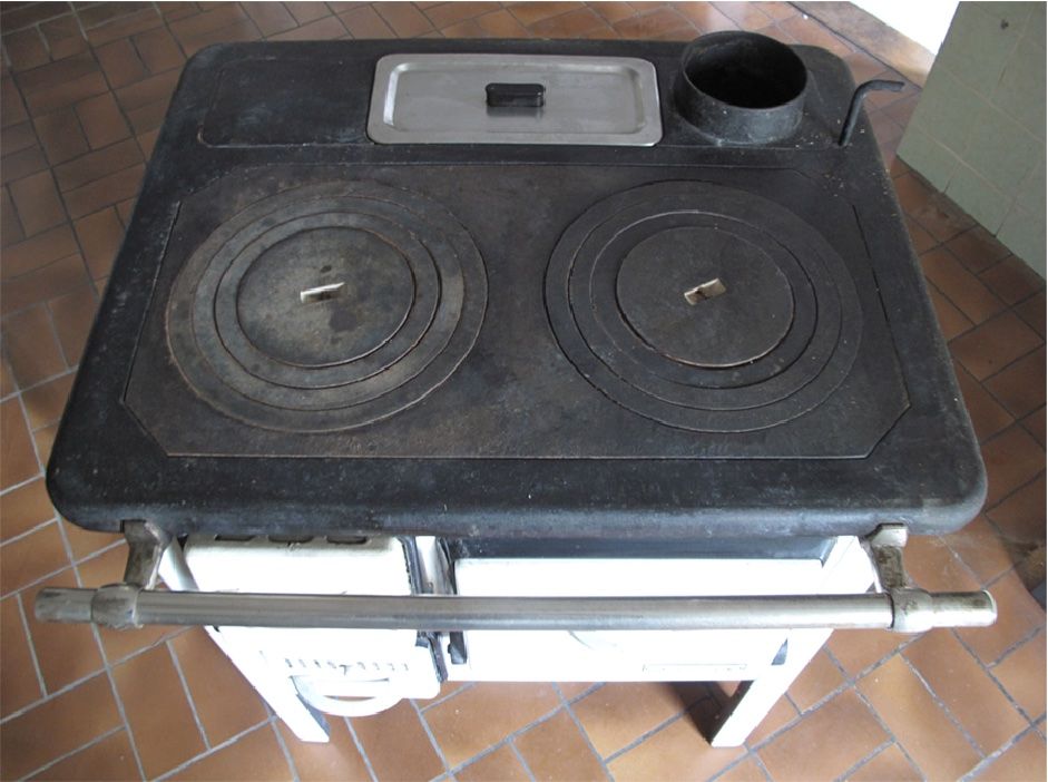 Holz Kochherd mit Backofen + Wasserschiff (Gebraucht) in für CHF 520 ...