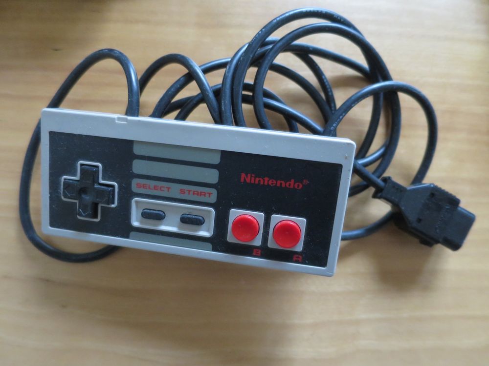 Nintendo NES Controller, defekt | Kaufen auf Ricardo