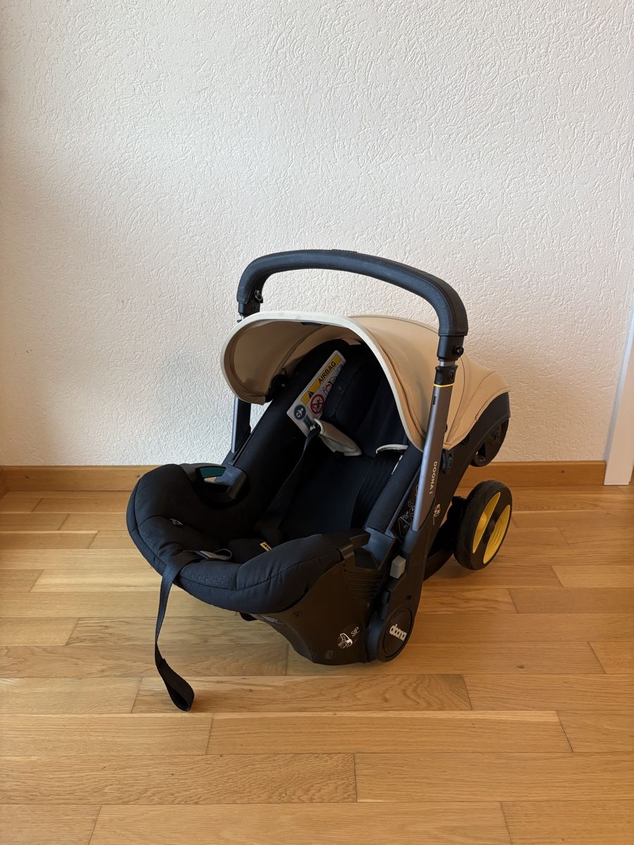 Doona i Infant Car Seat Stroller Full Set with Isofix (Gebraucht) in ...