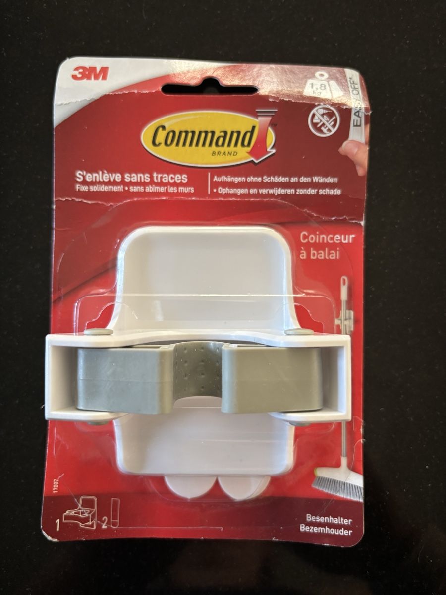 Besenhalter, Neuer Command - hält bis 1.8 kg - OVP! (Neu und ...