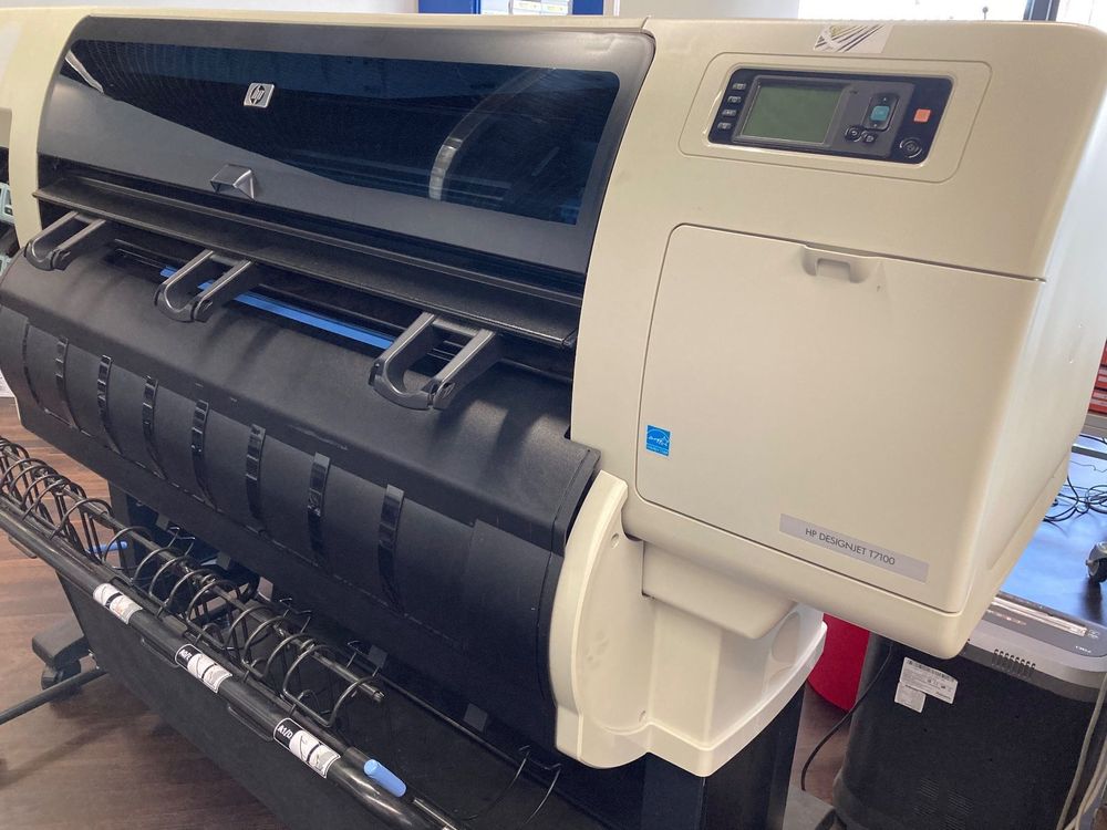 HP Designjet 7100 (Totalschaden) (Defekt) in Zürich für CHF 5 – nur ...