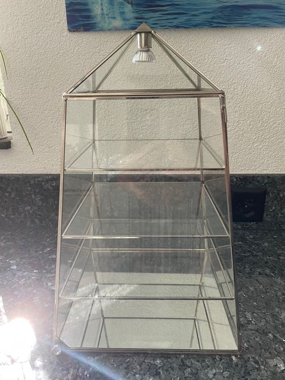 Swarovski - Vitrine Pyramide (Gebraucht) in Bronschhofen für CHF 35 ...