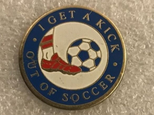 Soccer Pin (Gebraucht) in Itingen für CHF 1.5 – mit Lieferung auf ...