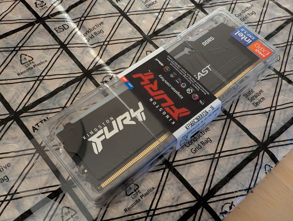 RGB DDR5 RAM 1x16 GB 6000 MHz CL36 von Kingston (Neu und ...