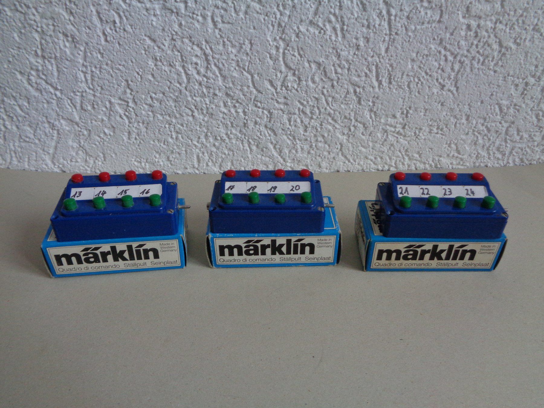 Märklin 7072 - Stellpulte (3-er Set) mit OVP (Gebraucht) in ...