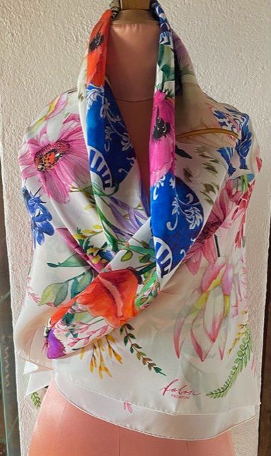 Foulard Fabric Frontline (Neu (gemäss Beschreibung)) in Zürich für CHF ...