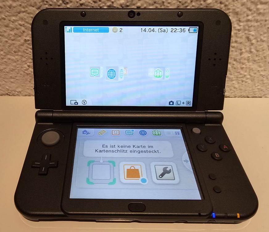 New Nintendo 3DS XL inkl. div. Flashkarten, Super Zustand. | Kaufen auf ...
