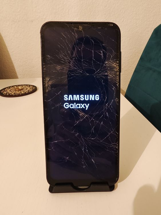 Samsung A14 Display defekt (Defekt) in La Tour de Peilz für CHF 41 ...
