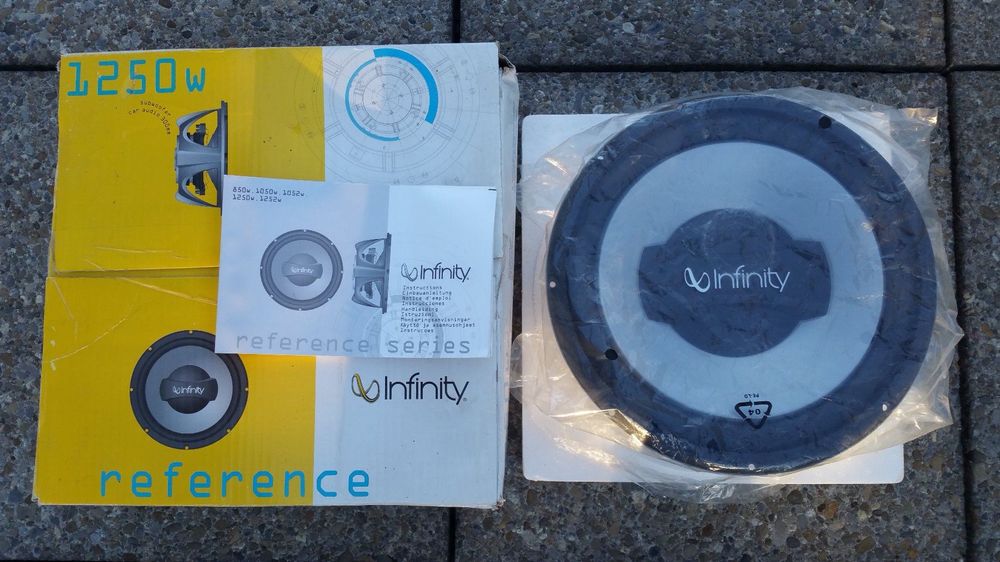Infinity 1250W, 300mm Bass Subwoofer (Neu und originalverpackt) in ...