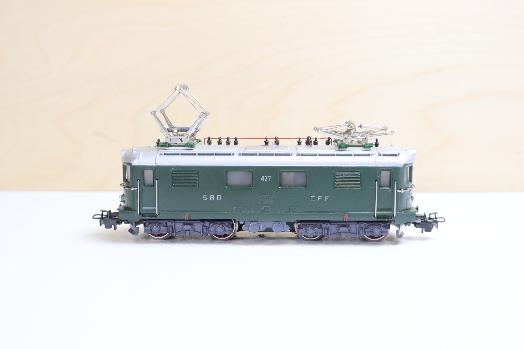 Märklin RET 800 SBB E-Lok Re 4/4 Gussmodell - H0 (Defekt) in Winterthur ...