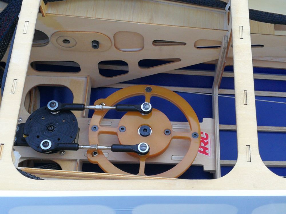 Modellflugzeug Pilot RC Yak 54 87 Zoll (Defekt) in Walkringen für CHF 370 – nur Abholung auf ...