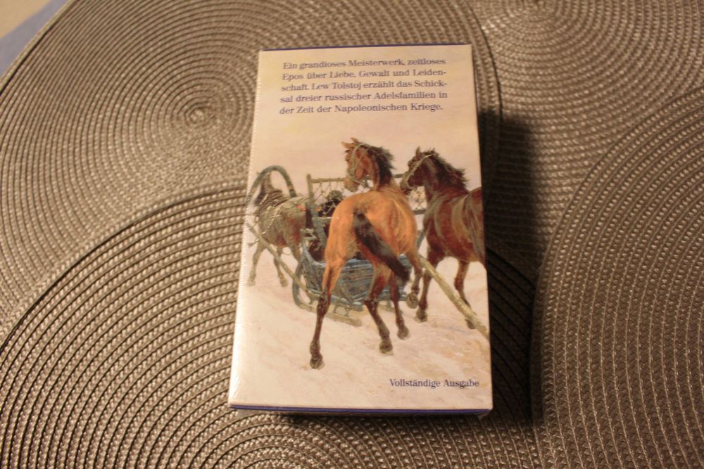 ORIGINALVERPACKT - Tolstoi - Krieg und Frieden - Zwei Bände (Neu und originalverpackt) in Horgen ...