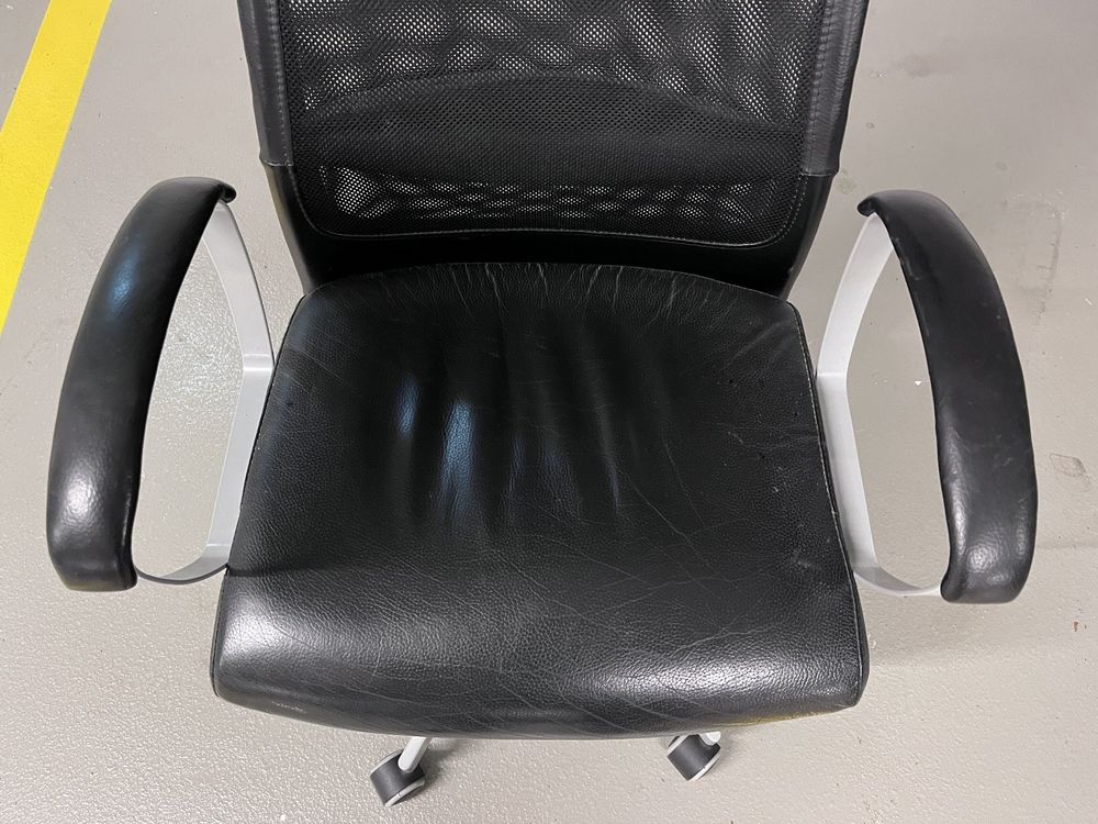 Ikea Bürostuhl Markus Leder/Mesh (Gebraucht) in Zürich für CHF 88 – nur ...