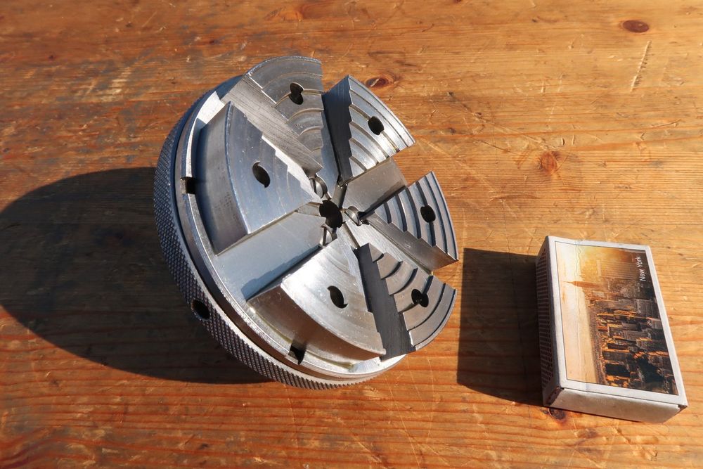 Schaublin 70 ,W12 Sechsbackenfutter Ø100 mm , JF Swiss Made (Gebraucht) in Biel/Bienne für CHF ...