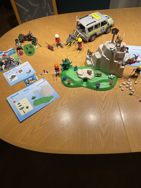 Bergsteiger mit Rettung Jeep etc. Playmobil (Gebraucht) in Staffelbach ...