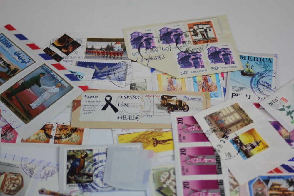 🌍 Lot Welt-Briefmarken – Ab 1.- (Gebraucht) in Basel für CHF 1 – mit ...