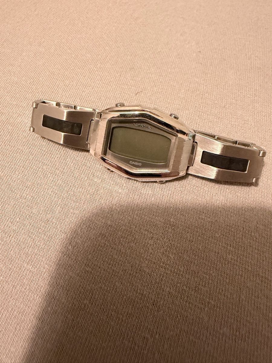 Casio ESTERNA Vintage Digital Uhr, seltenes Model! (Gebraucht) in ...