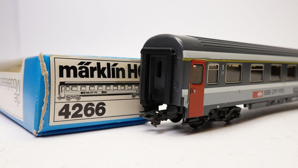 e13 Märklin 4266 SBB Personenwagen Am (Gebraucht) in für CHF 12.9 – mit ...