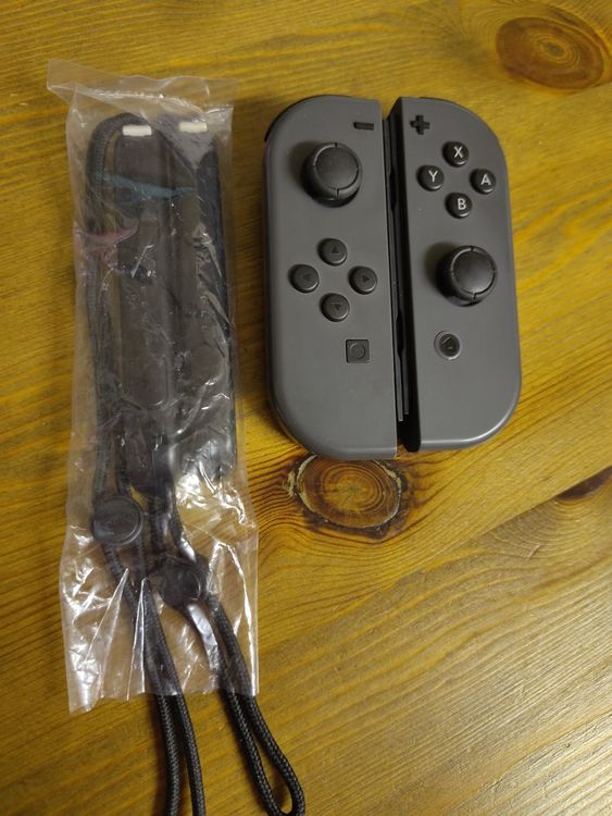 Original Nintendo Switch Joy-Con grau (Gebraucht) in Wohlen AG für CHF ...