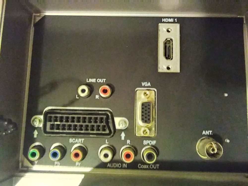 Techline 22' Flatscreen TV, TL-22LC782 (Gebraucht) in Horgen für CHF 55 ...