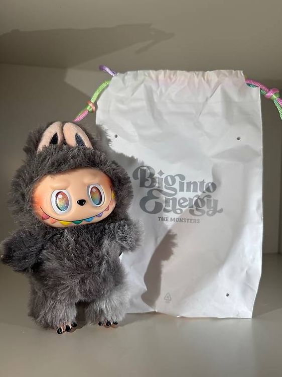 Labubu The Monster Big Into Energy SECRET (Neu und originalverpackt) in ...