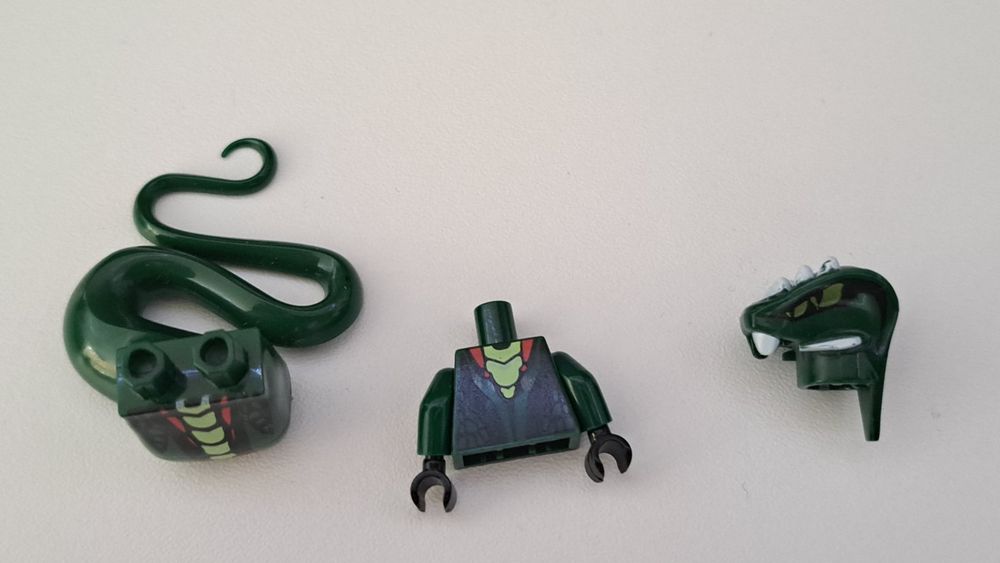 Lego Ninjago Minifigur / FAKE Acidicus | Kaufen auf Ricardo