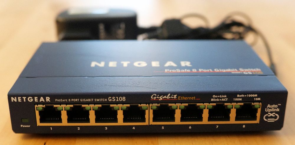 Netgear ProSafe 8 Port Gigabit Switch GS108 v3, cables RJ45 | Kaufen ...