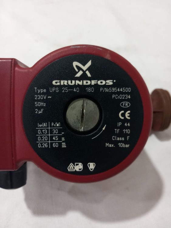 Grundfos UPS 25-40 180 Umwälzpumpe | Kaufen auf Ricardo