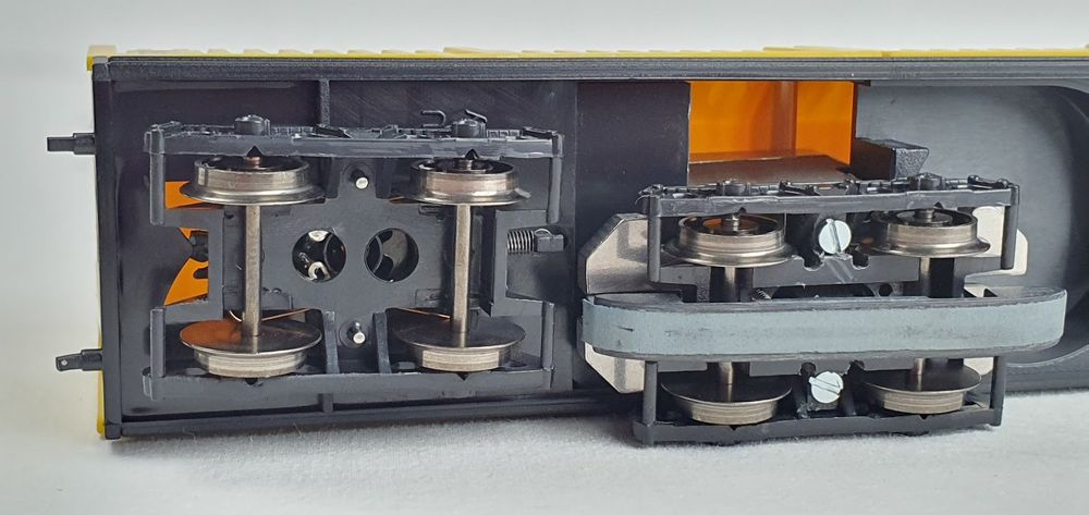 LUX 9136 Mittelleiterreinigungswagen AC, OVP (Gebraucht) in Seon für ...