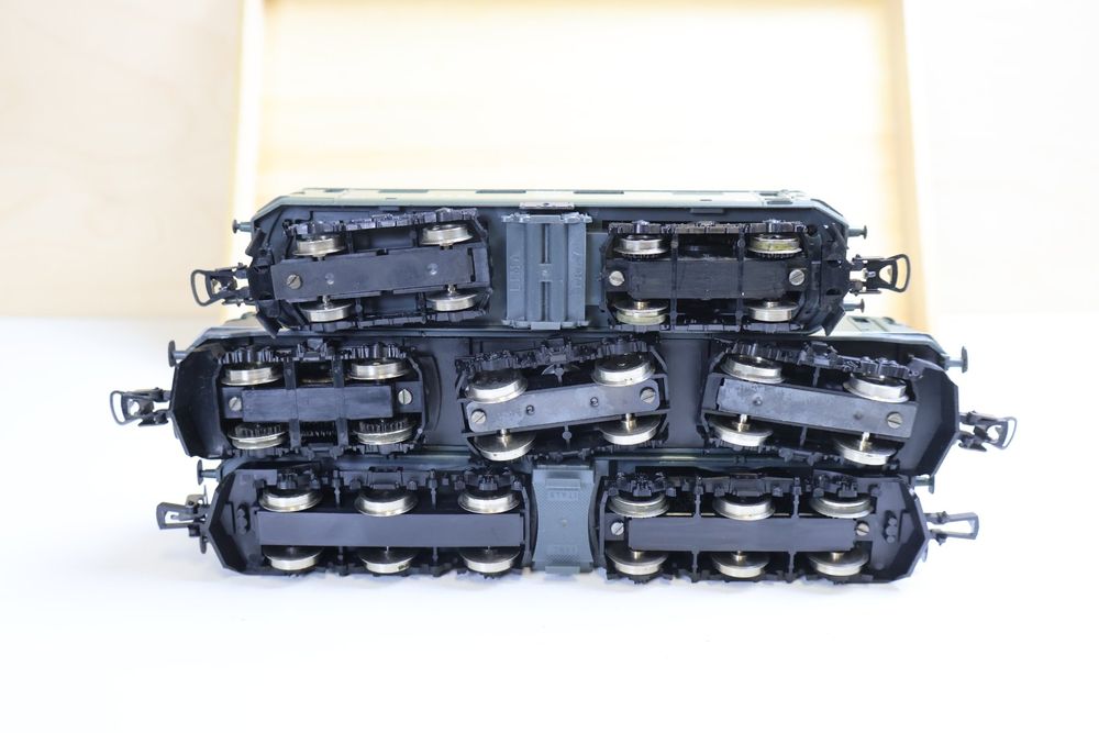 Lima 3 x SBB Re 4/4 Re 6/6 & Ae 6/6 E-Loks H0 DC (Gebraucht) in Winterthur für CHF 48 – mit ...