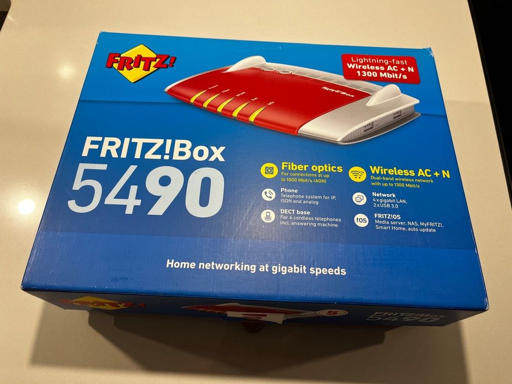 Fritz!Box 5490 Init7 Fiber Router Set (Gebraucht) in Meilen für CHF 54 ...