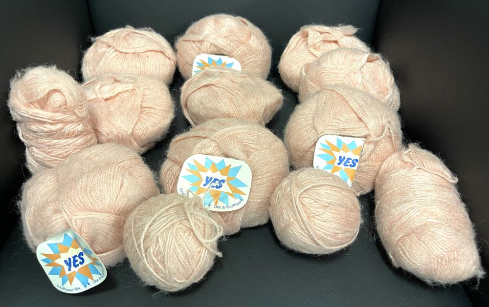 Yes Schaffhauser Wolle (Neu (gemäss Beschreibung)) in für CHF 15 – mit ...