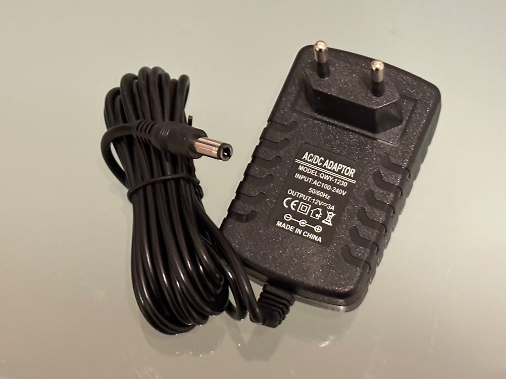 AC/DC Adaptor | Kaufen auf Ricardo