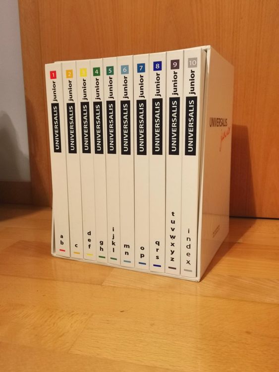 Encyclopédie Universalis Junior, coffret complet 10 livres (Gebraucht) in Carouge GE für CHF 120 ...