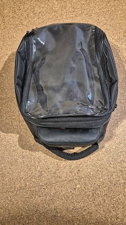 Tankrucksack magnetisch (Gebraucht) in Beromünster für CHF 15 – nur ...