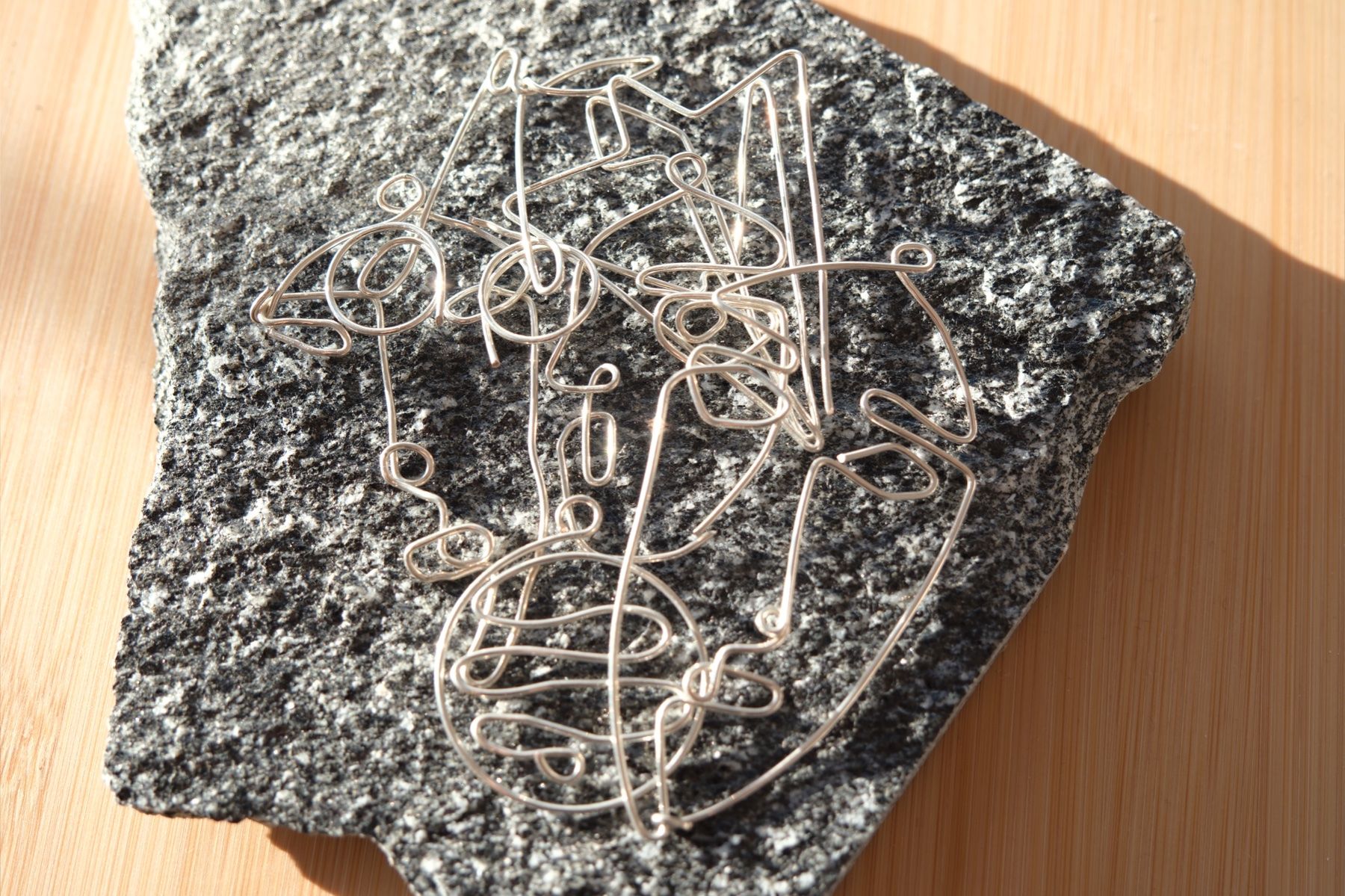 Aluminum Wire-Style Pendant: Face (silver color) (Neu (gemäss ...